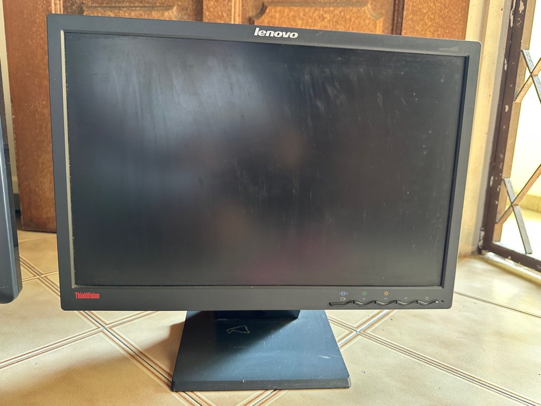 Lenovo Thinkvision LCD monitor, Computers & Tech, Parts & Accessories ...