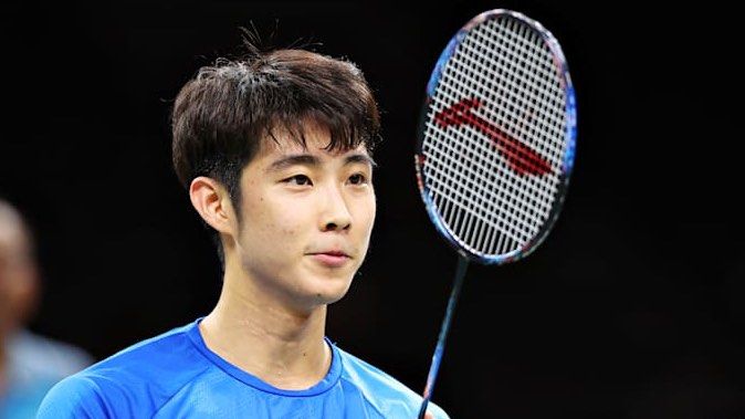 Li Ning Axforce 90 Dragon Mint Badminton Racket 3U, Sports Equipment ...