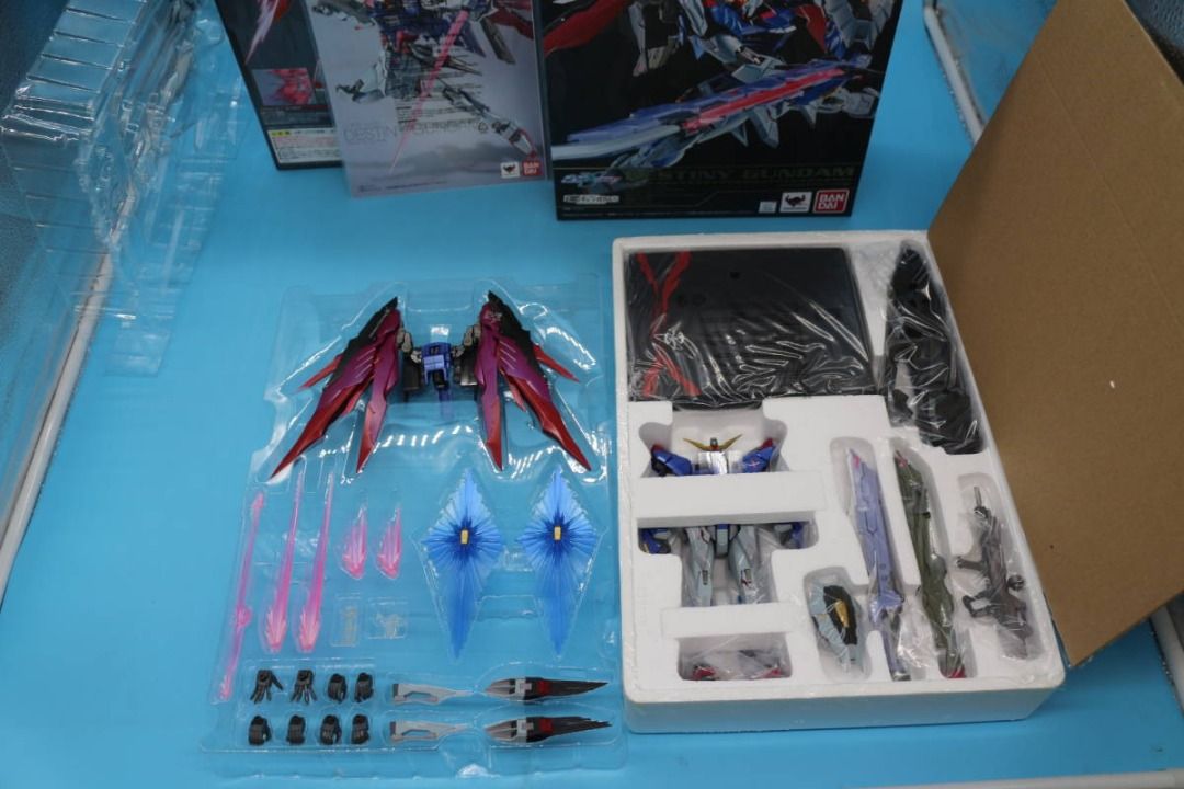METAL BUILD 命運高達 (全套) 機動戰士高達 SEED DESTINY, 興趣及遊戲, 玩具 & 遊戲類 - Carousell