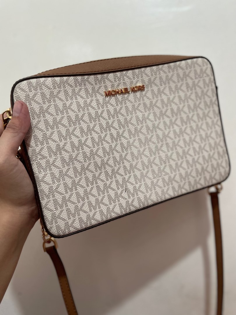 MICHAEL KORS JET SET CROSSBODY BAG, Luxury, Bags & Wallets on Carousell