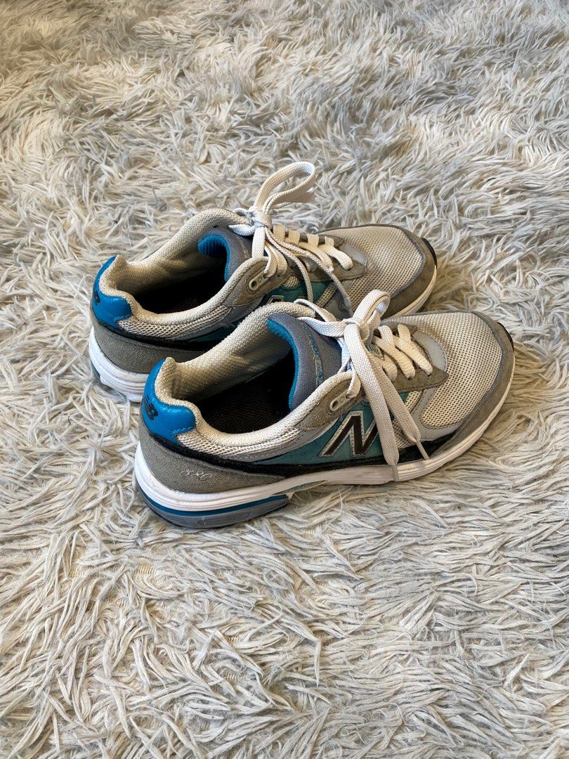New Balance 880 Sneakers, Women's Fashion, Footwear, Sneakers on Carousell