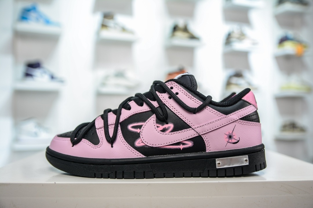 Nike SB Dunk Low Neon Star Millennium Cyber Spice Girl Sweet Cool ...