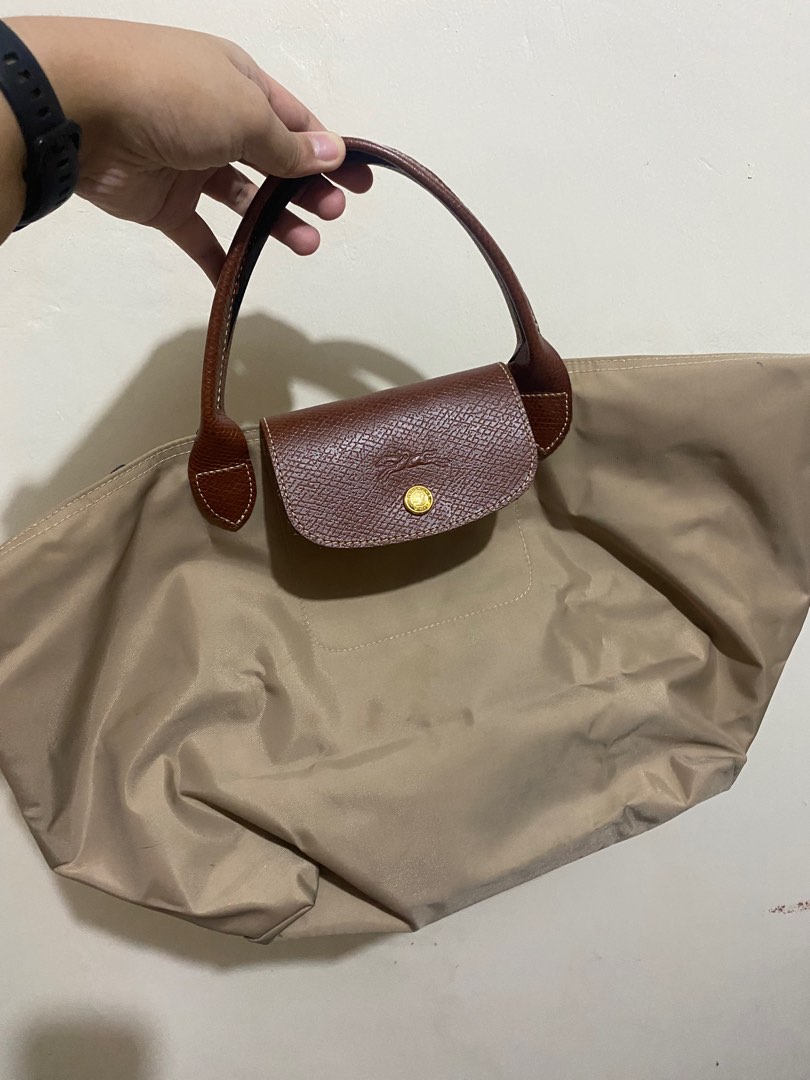Original Longchamp Le Pliage Short Handle in Khaki L on Carousell