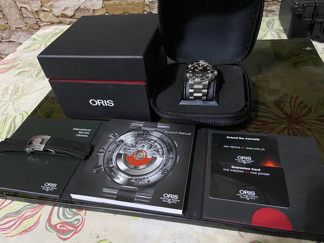 Oris Aquis Super Luminova Complete Set, Men's Fashion, Watches ...