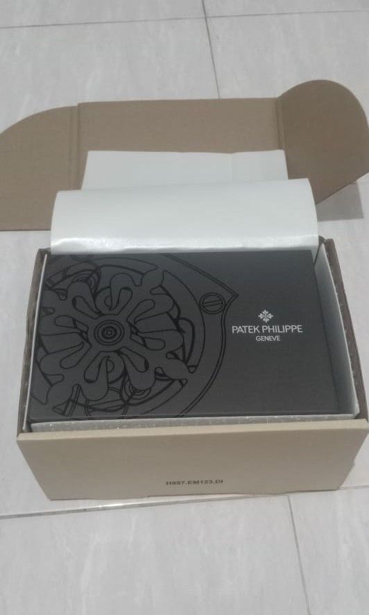 Patek philippe box, Fesyen Pria, Jam Tangan di Carousell