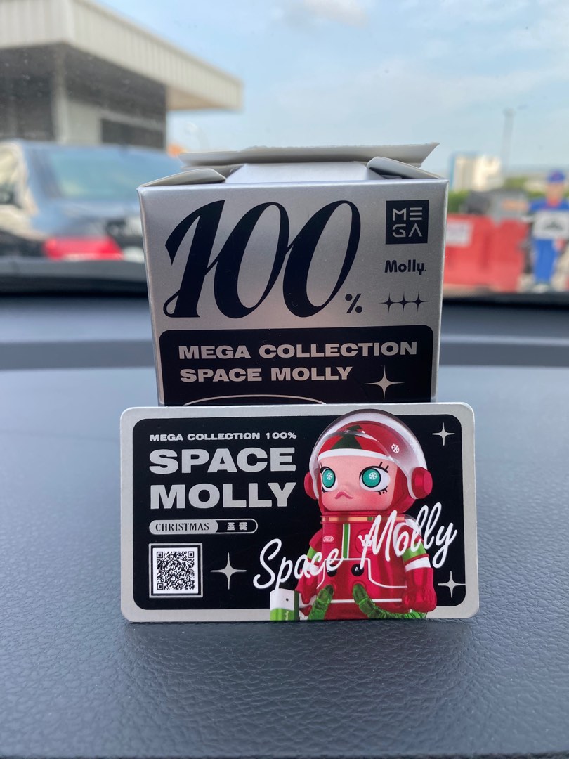 Pop Mart 100% Space Molly Christmas, Hobbies & Toys, Toys & Games on Carousell