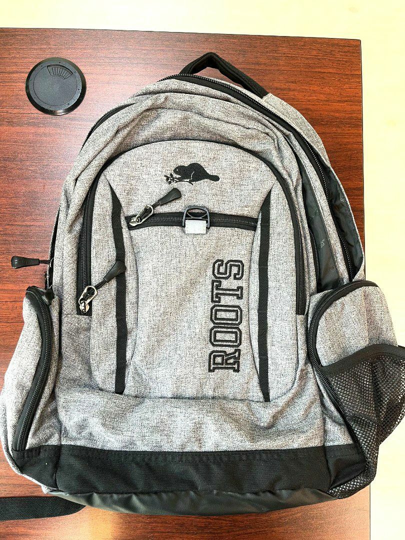 Roots Backpack, 男裝, 袋, 背包 - Carousell