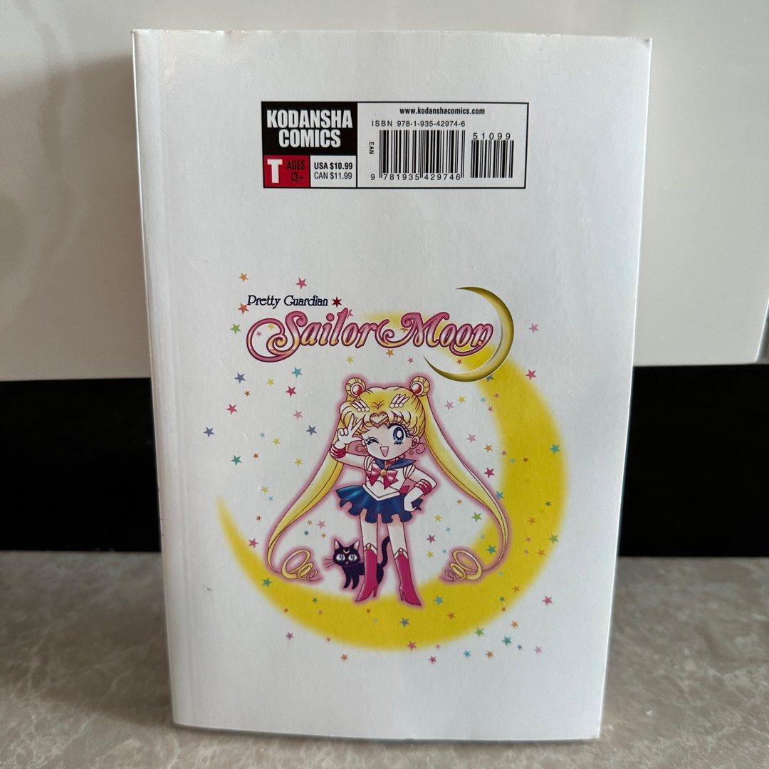 Sailor moon comic book -1-, Hobbies & Toys, Books & Magazines, Comics ...