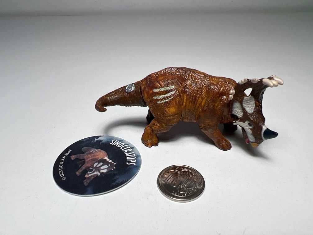 sinoceratops toy