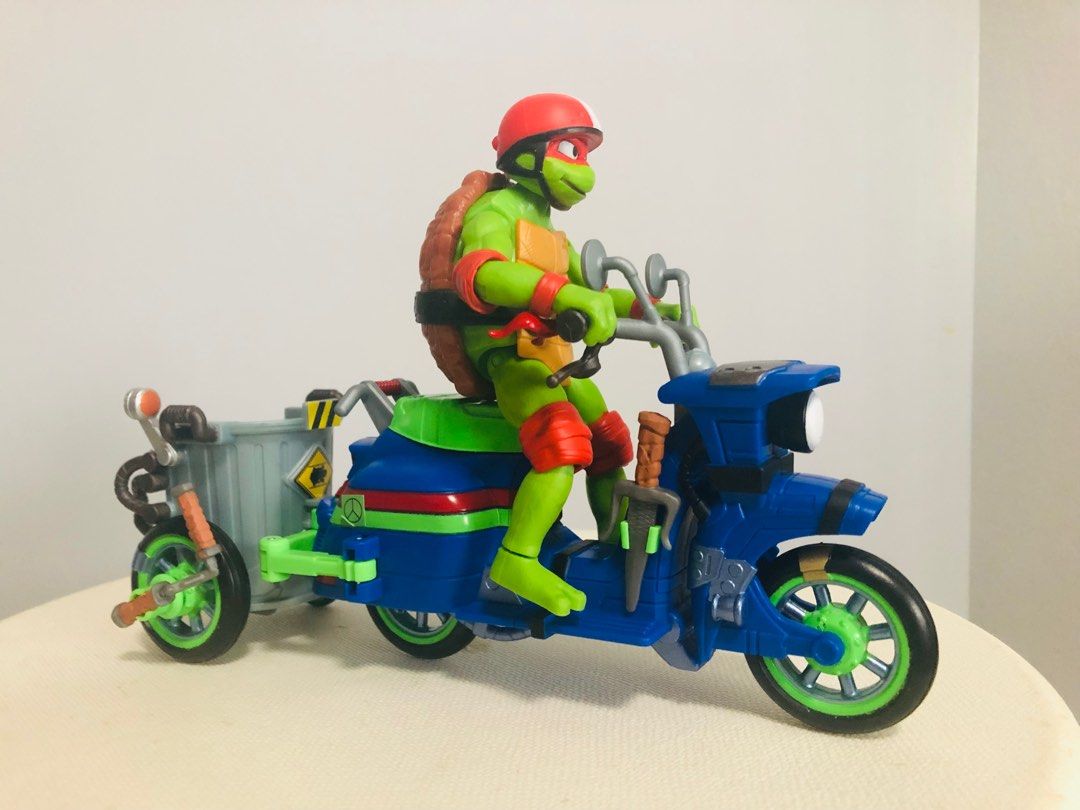 TMNT Mutant Mayhem Helmet Raphael and Battle Cycle Ninja Turtles ...