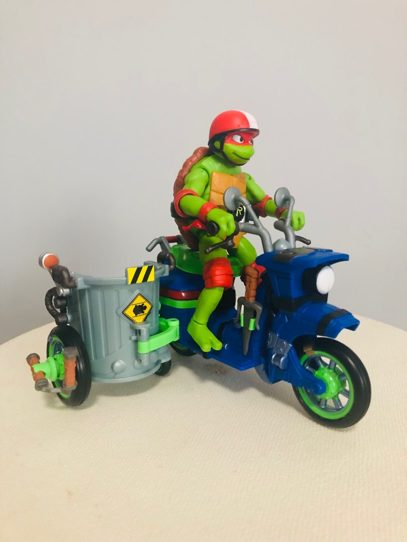 TMNT Mutant Mayhem Helmet Raphael and Battle Cycle Ninja Turtles ...