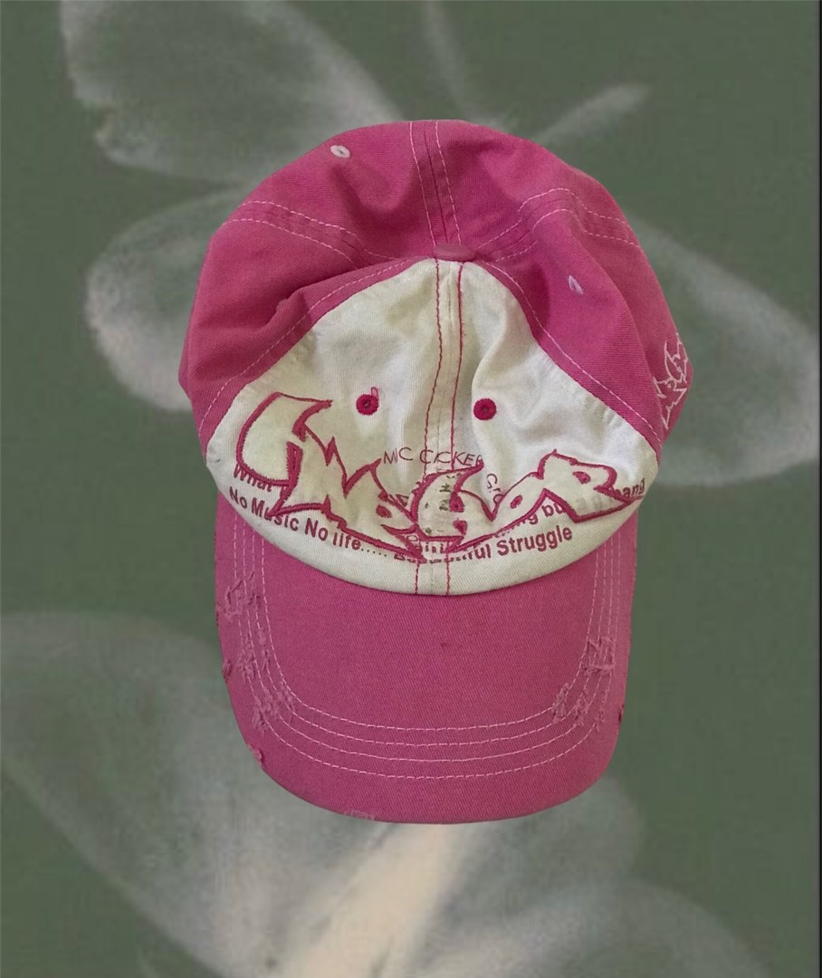 Topi Y2k merk, Fesyen Wanita, Aksesoris di Carousell