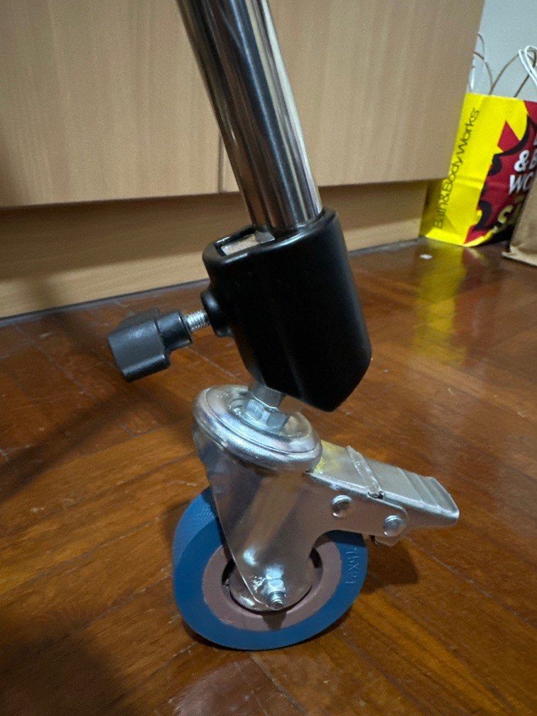 Tripod wheels light stand for 22mm , 2.8 meter light stand wheel ...