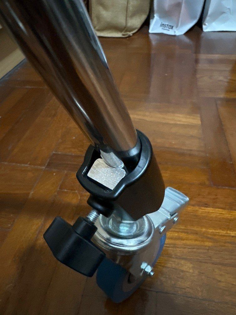 Tripod wheels light stand for 22mm , 2.8 meter light stand wheel ...