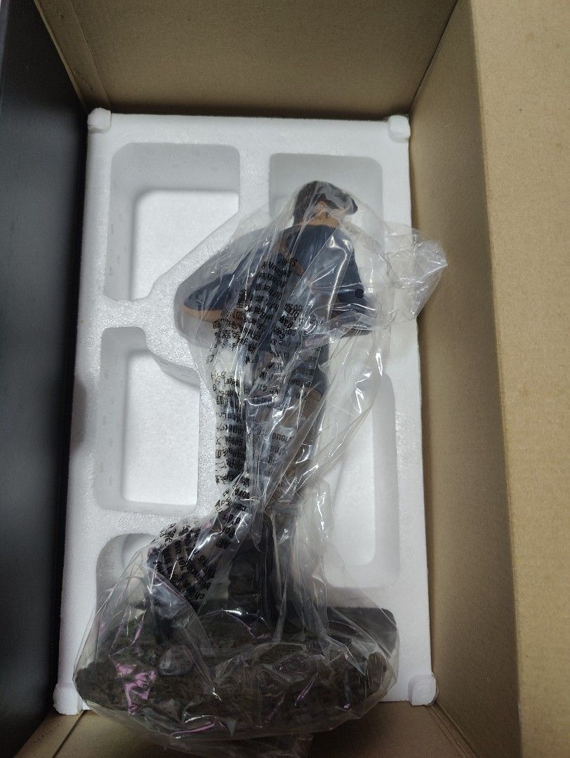 Uncharted 4 Collector's Edition Nathan Drake Figure, Hobbies & Toys ...