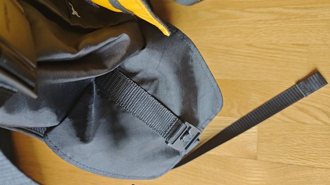 Wildcard Genesis Epx400, Men's Fashion, Bags, Backpacks on Carousell