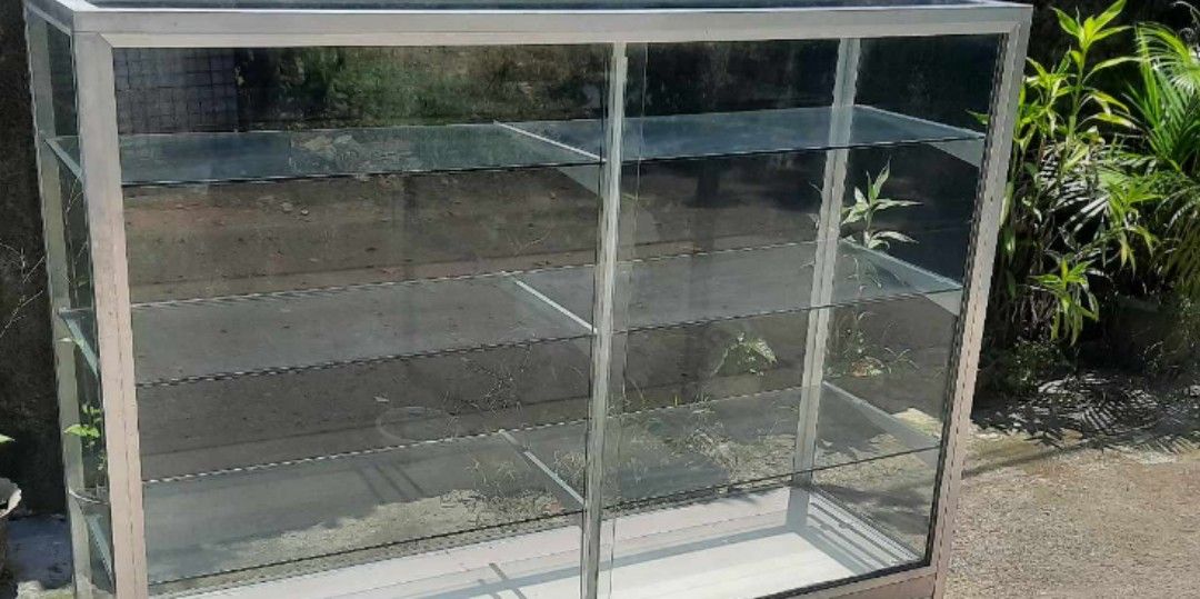 4 Layer Glass Stante 5feet Length on Carousell