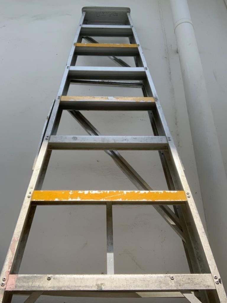8 steps aluminum ladder, Furniture & Home Living, Home Improvement ...