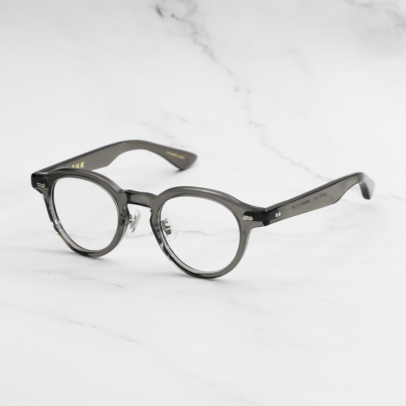 金子眼鏡 KC-77 CGY, SIZE: 46-23-146 賽璐珞, 女裝, 手錶及配件, 眼鏡 - Carousell