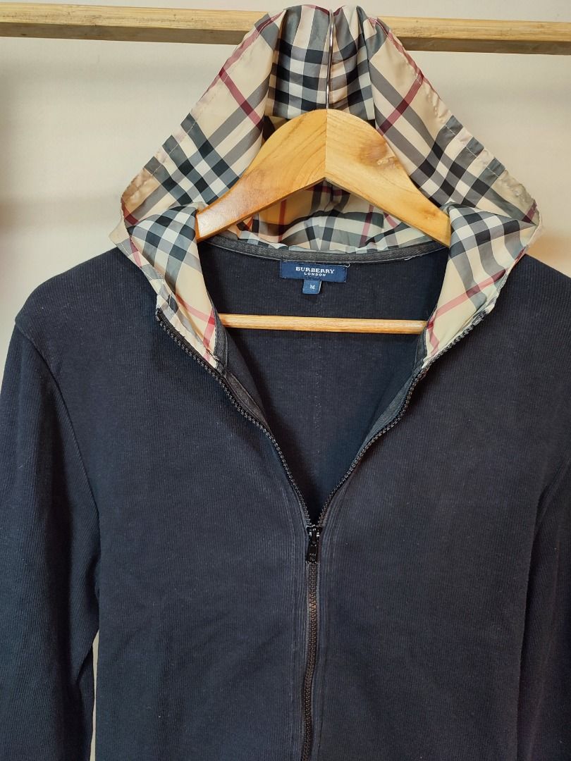 AUTHENTIC BURBERRY ZIP UP HOODIE, Luxury, Apparel on Carousell
