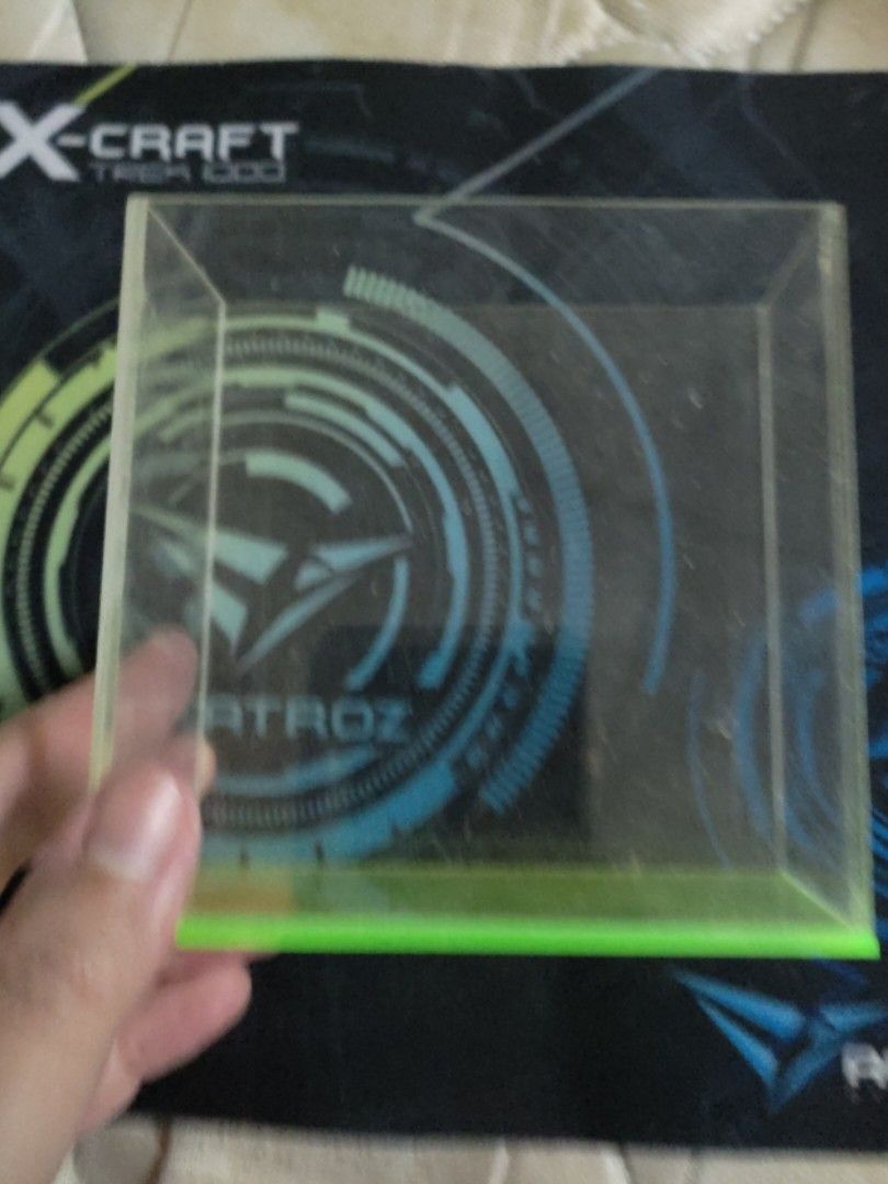 Bekas lutsinar ikan laga (untuk competition), Pet Supplies, Homes ...