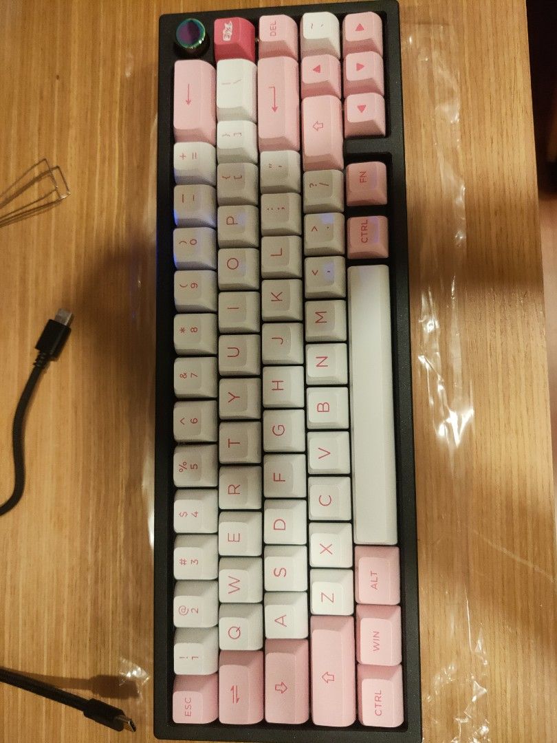 [WTS/ WTT] Zoom65 V2 Meletrix zoom 65 v2 black, Computers & Tech, Parts ...