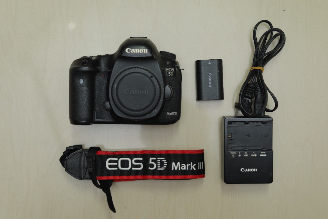 Canon EOS 5D Mark III, Photography, Cameras on Carousell