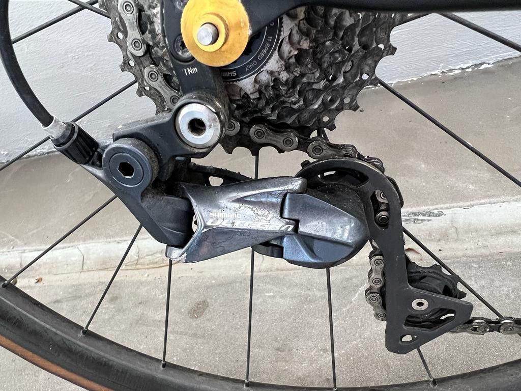 Canyon Ultimate CF SL8 Rim Brakes, Sports Equipment, Bicycles & Parts ...