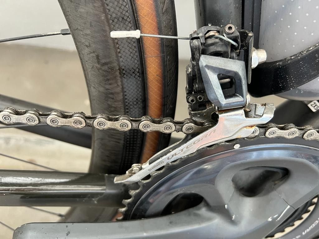 Canyon Ultimate CF SL8 Rim Brakes, Sports Equipment, Bicycles & Parts ...