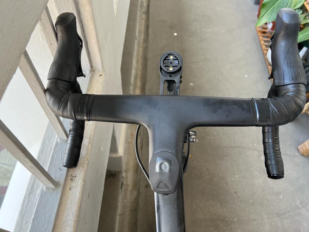 Canyon Ultimate CF SL8 Rim Brakes, Sports Equipment, Bicycles & Parts ...