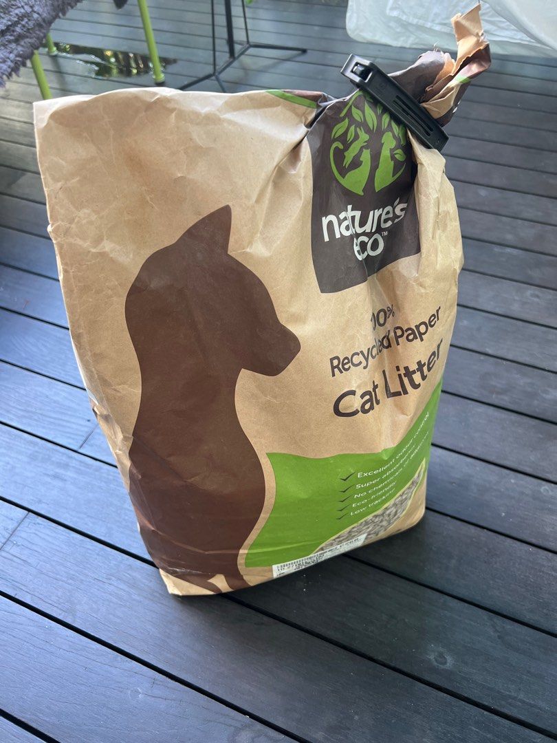 Cat litter pack, Pet Supplies, Homes & Other Pet Accessories on Carousell