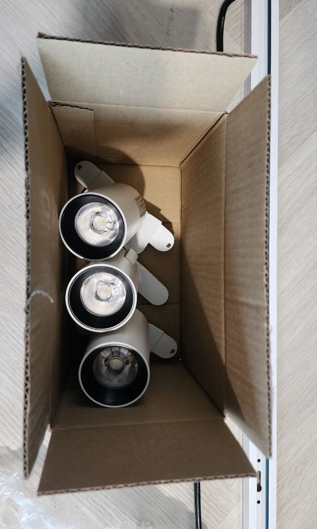 Ceiling track light - 3 projector lights, Furniture & Home Living ...
