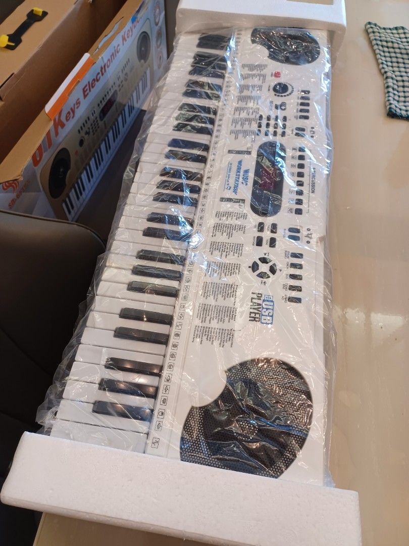 Children keyboard, Hobbies & Toys, Music & Media, Musical Instruments ...