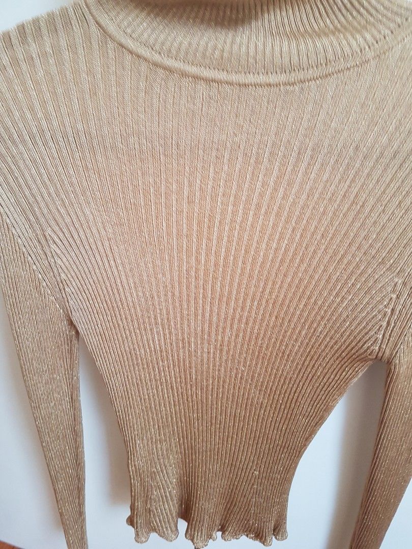 Christian dior, Women's Fashion, Tops, Sleeveless on Carousell
