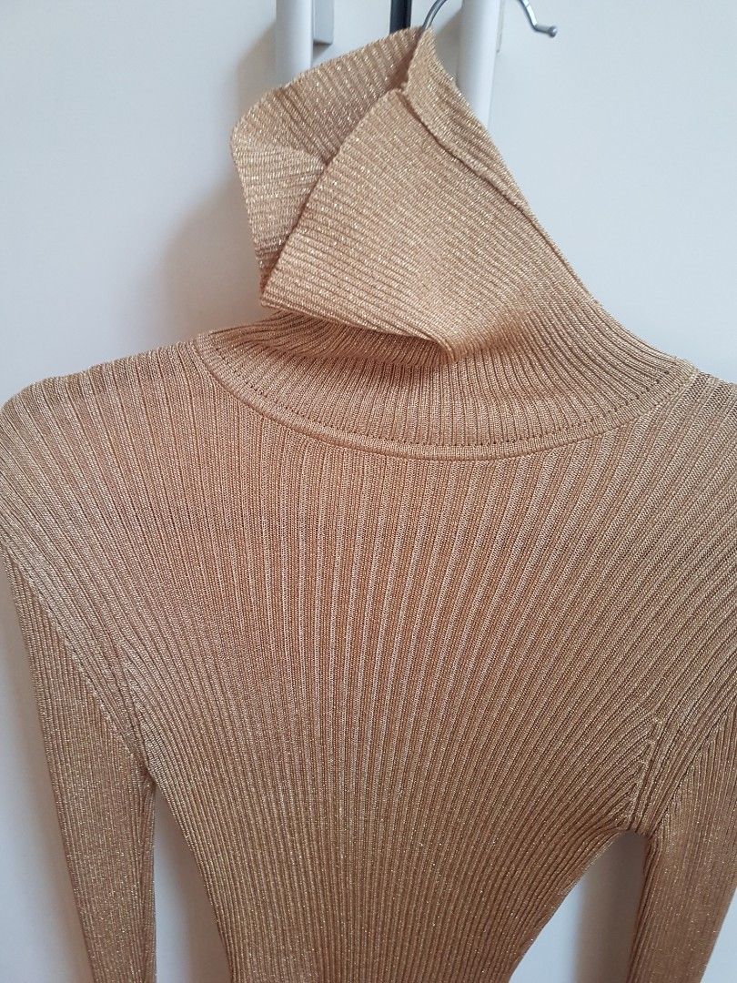 Christian dior, Women's Fashion, Tops, Sleeveless on Carousell