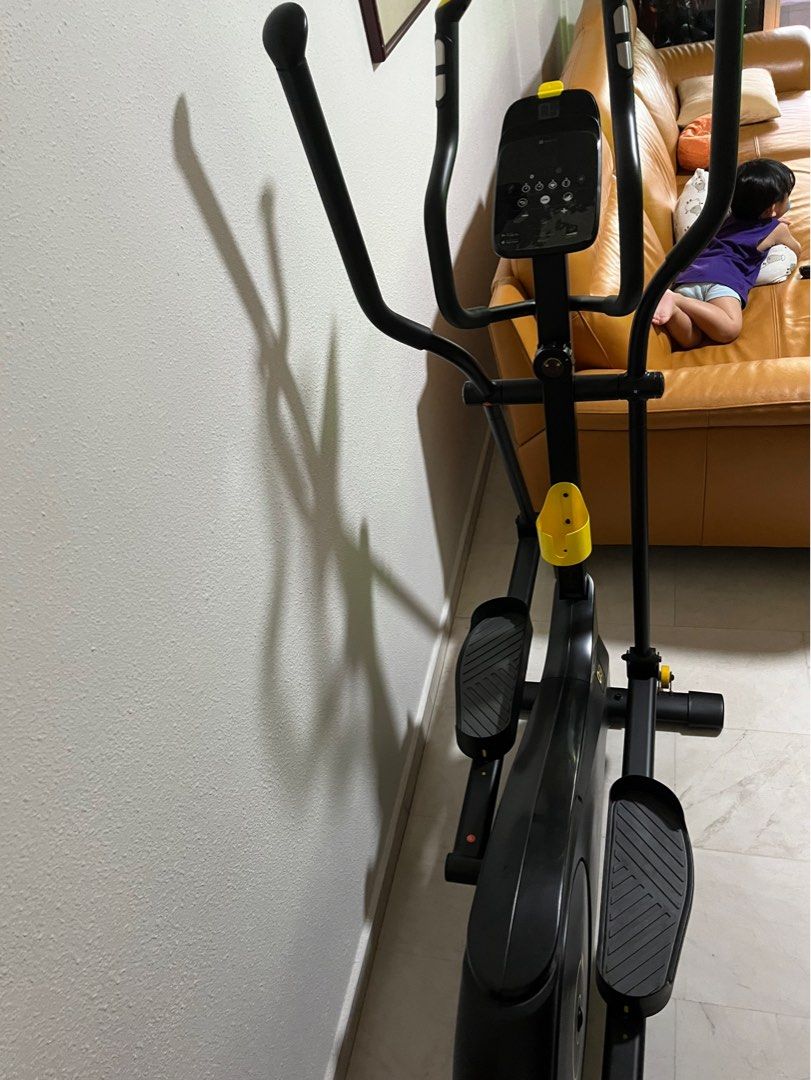 Decathlon Domyos 520 Self Powered Cross Trainer EL520, Sports Equipment ...