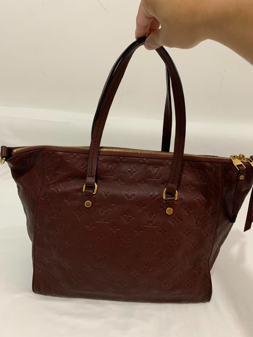 Decluttering Sale Authentic Louis Vuitton LV Lumineuse Monogram ...