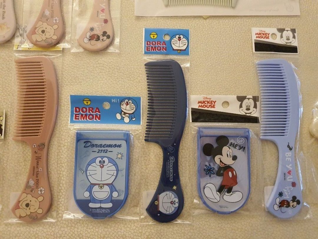 Disney winnie mickey dora kuromi kitty roll Comb or comb mirror set ...