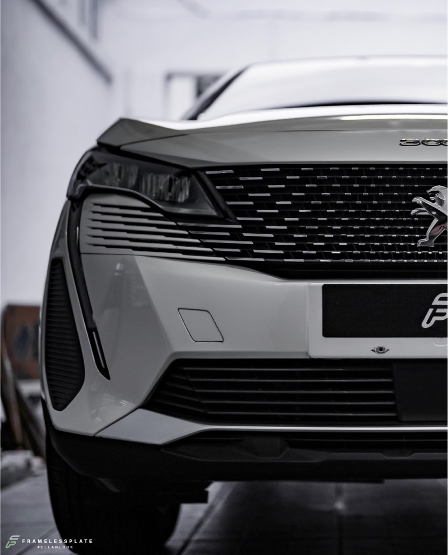 Frameless License Plate Holder, Car Accessories, Car Plates on Carousell