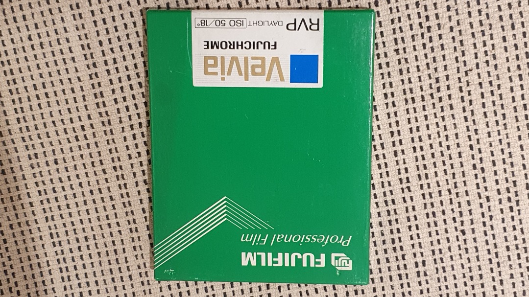 FUJIFILM RVP 4 x 5" Fujichrome Velvia 50 Professional Color Slide Film ...