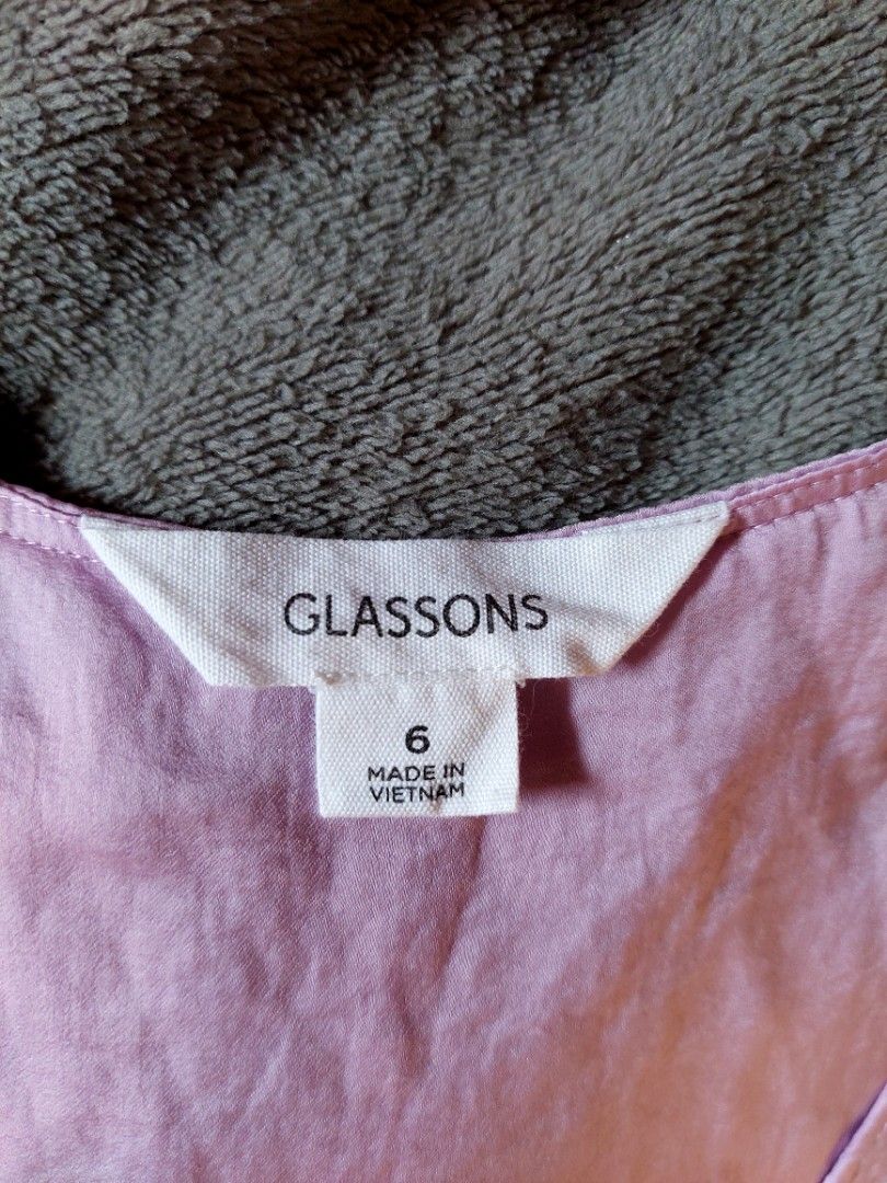 GLASSONS Ruched Satin Top, Women's Fashion, Tops, Sleeveless on Carousell