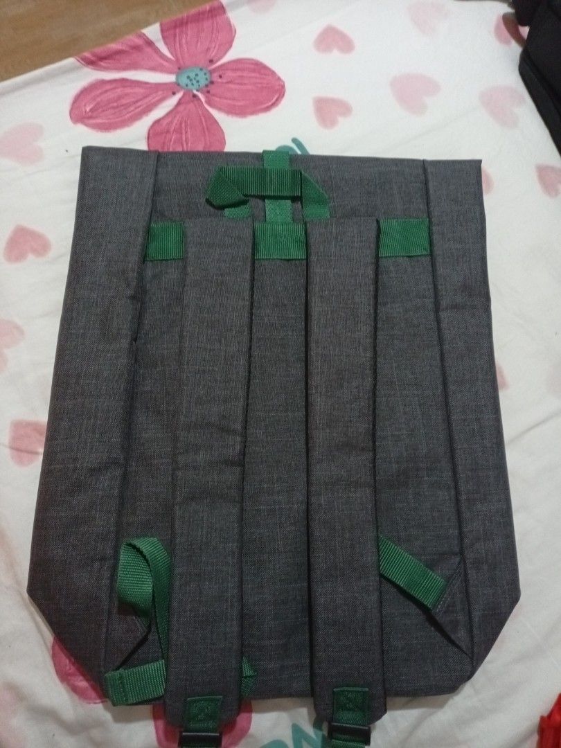 Heineken Cooler Backpack, Men's Fashion, Bags, Belt bags, Clutches and ...