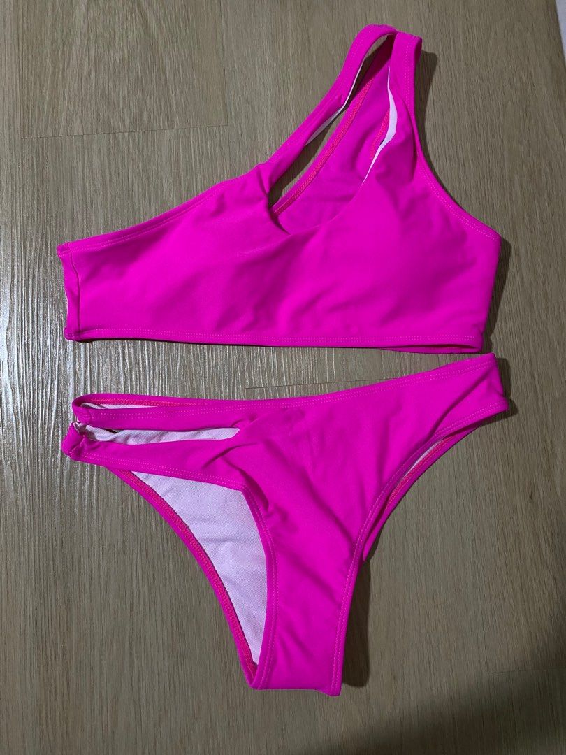 Hot pink bikini set, Women's Fashion, Swimwear, Bikinis & Swimsuits on Carousell