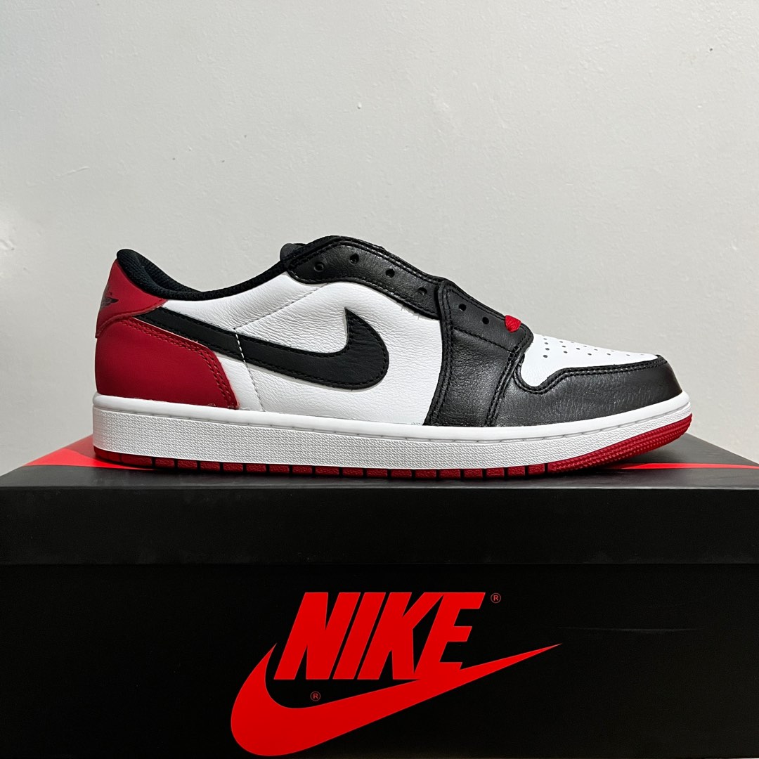 J 1 LOW BLACK TOE OG, Men's Fashion, Footwear, Sneakers on Carousell