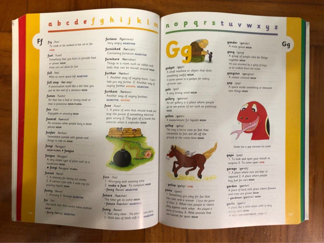 Jolly Dictionary, 興趣及遊戲, 書本 & 文具, 小說 & 故事書 - Carousell