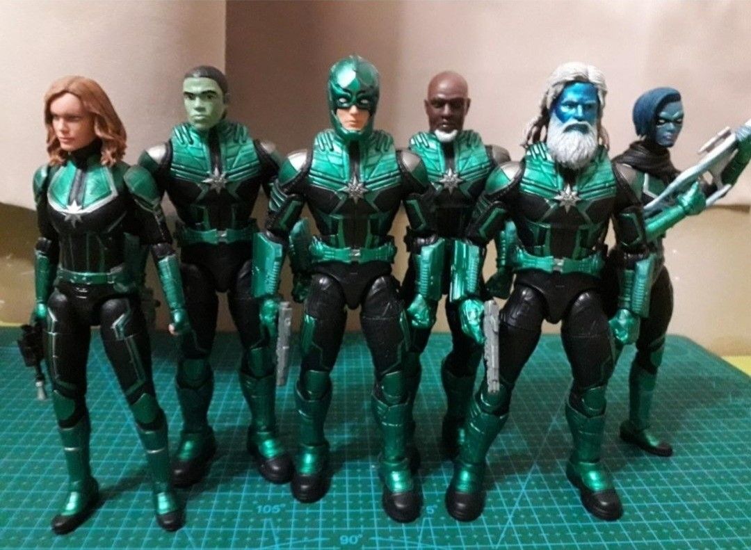 Marvel legends starsforce captain marvel team custom, Hobbies & Toys ...
