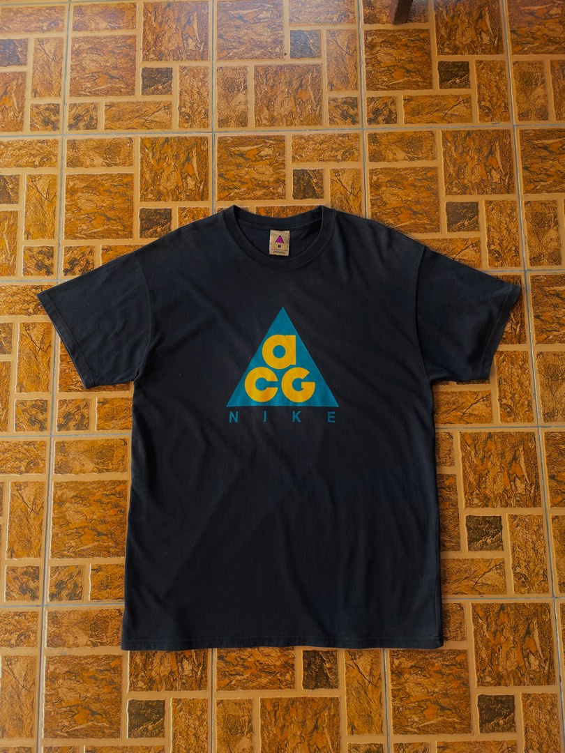 NIKE ACG, Men's Fashion, Tops & Sets, Tshirts & Polo Shirts on Carousell