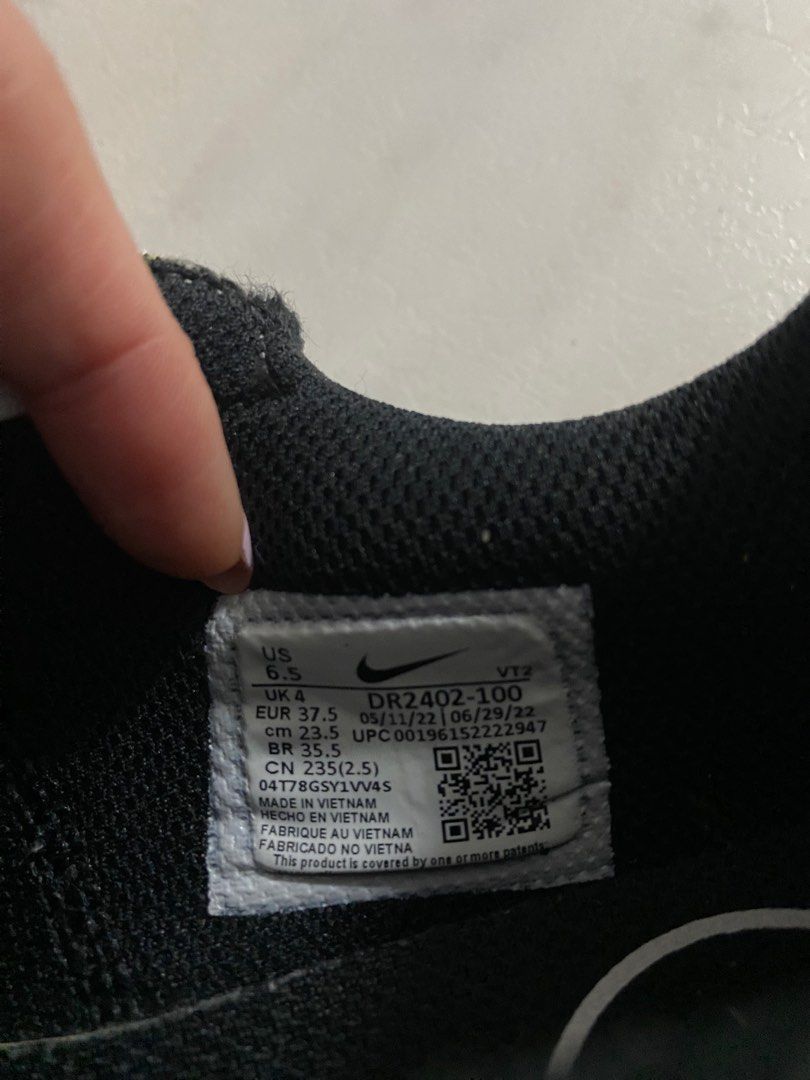 Nike Air Max VT2, Women's Fashion, Footwear, Sneakers on Carousell