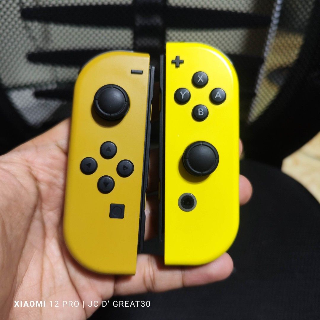 Nintendo Switch Joycon Pokemon Lets Go Pikachu and eevee Joycon Original, Video Gaming, Gaming ...