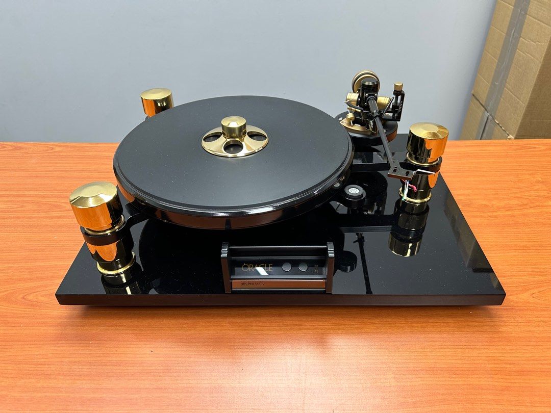 Oracle Delphi Mk.V Turntable w/ Graham T2 Tonearm, Audio, Soundbars ...